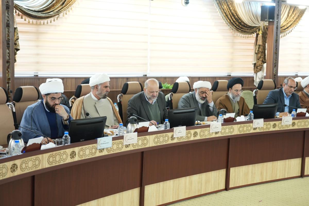 بررسی چالش‌ها و آسیب‌های کاربردی‌سازی علوم اسلامی/ تعامل علوم اسلامی با ...